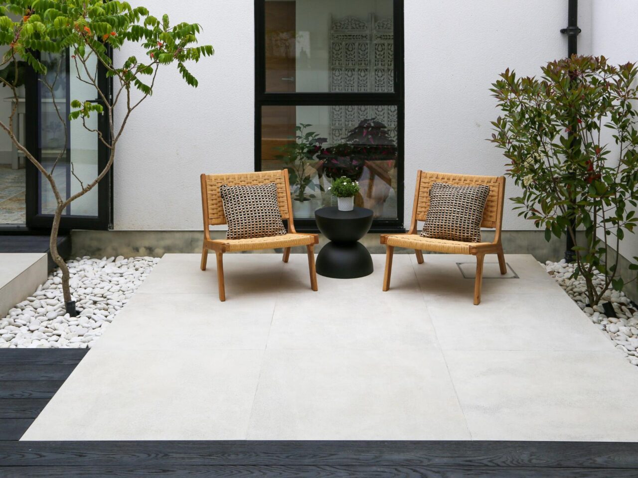 Contemporary Courtyard, Middleton St George – Sam Nattress Gardens